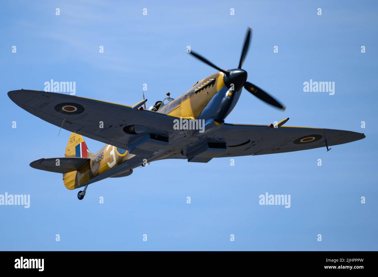 Supermarine Spitfire WW11 fighter plane Stock Photo - Alamy