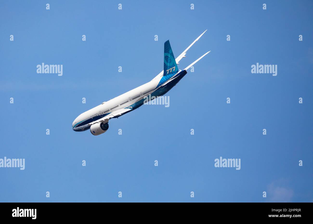 777X flight display at the Farnborough International Airshow 2022 Stock ...