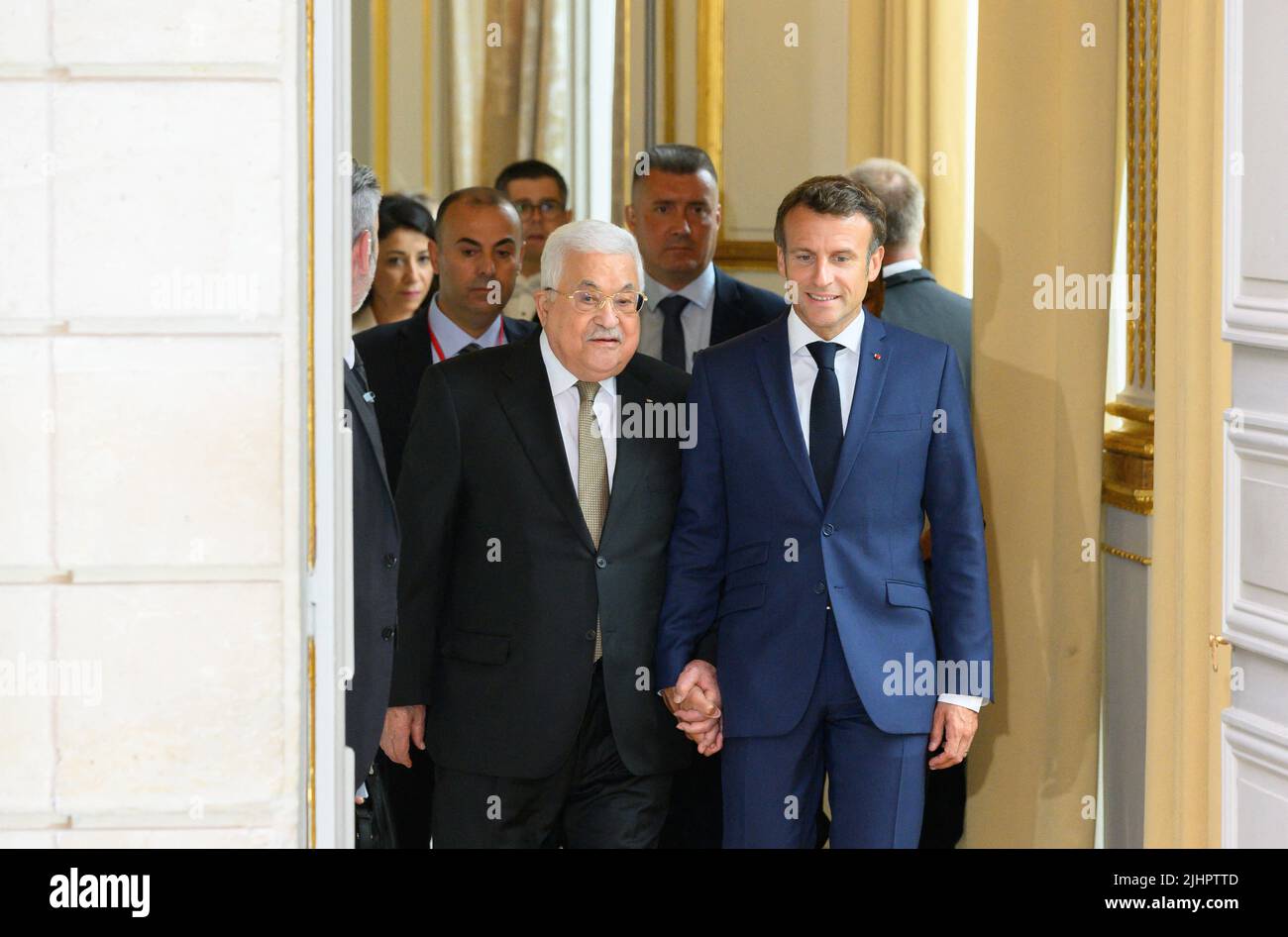 Palestinian President Mahmoud Abbas and his French counterpart Emmanuel ...