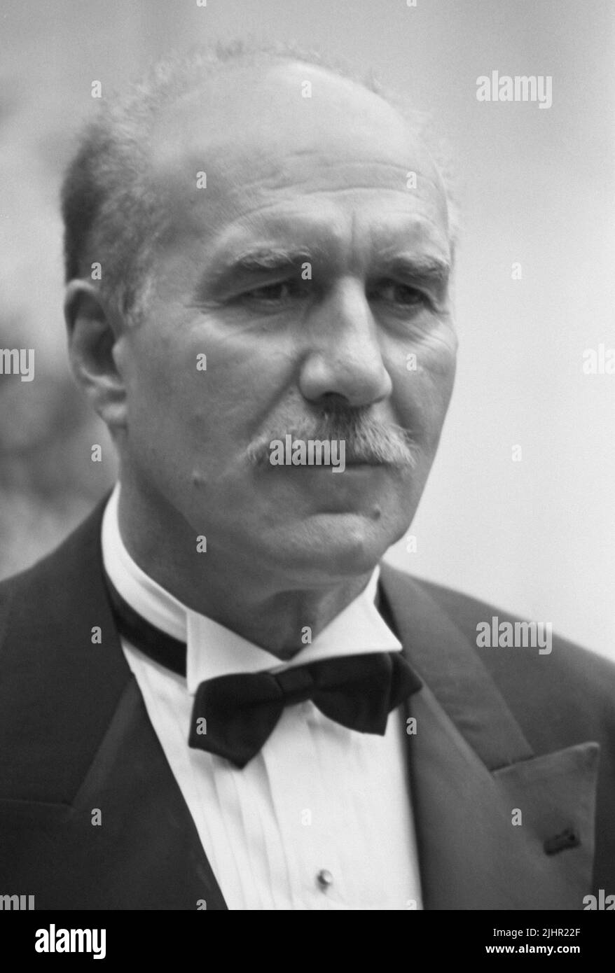 Portrait of the French actor Michel Piccoli on the shooting of the film ...