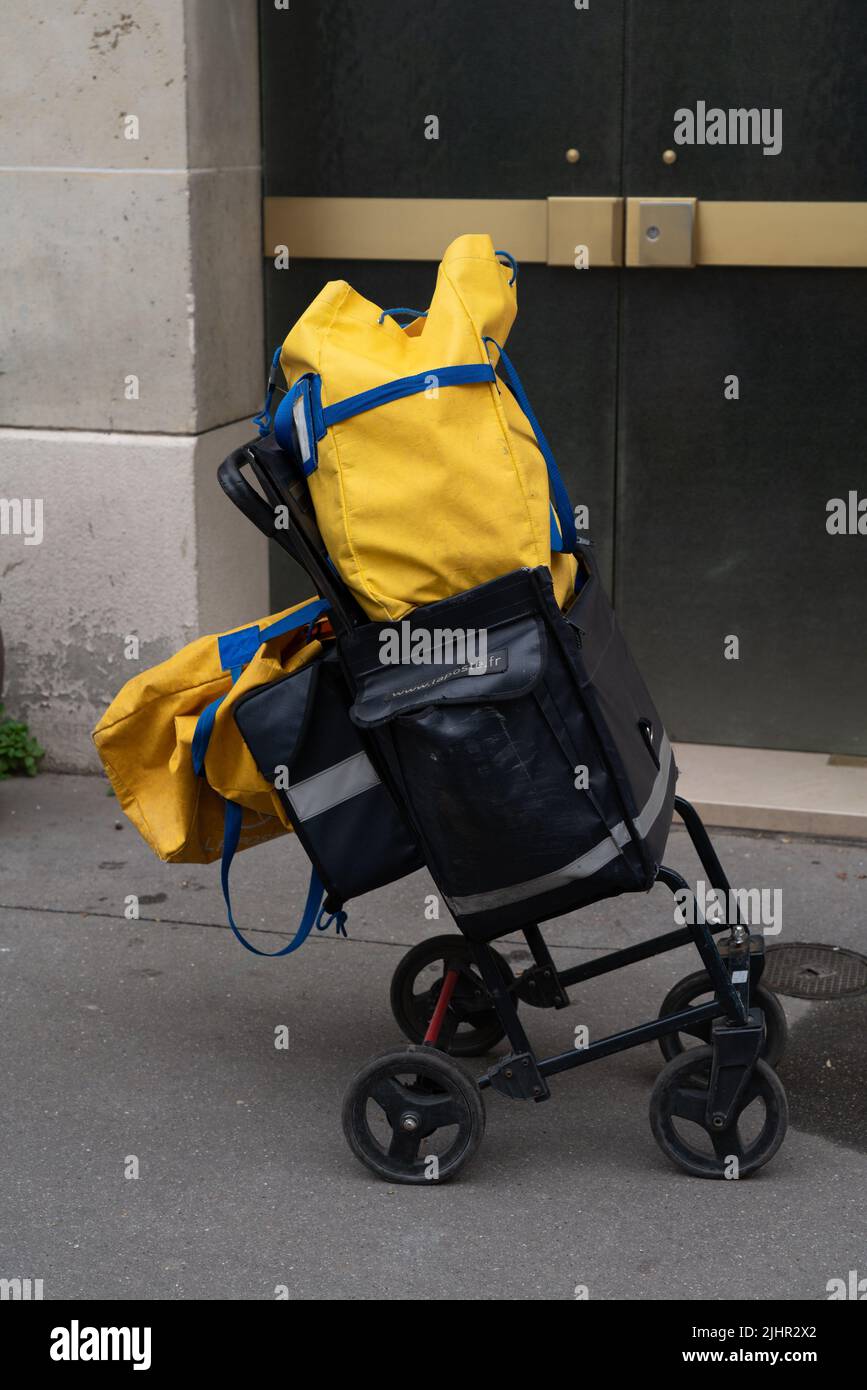 France, Ile de France region, Paris 5th arrondissement, rue Monge, mail ...