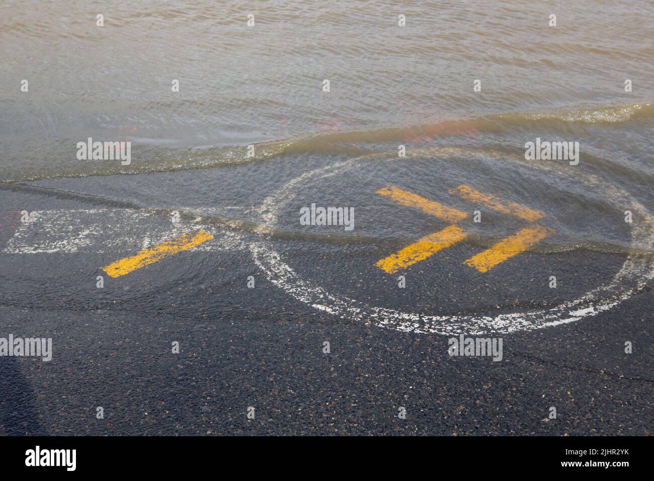 France, Ile de France region, Paris 7th arrondissement, the Seine ...