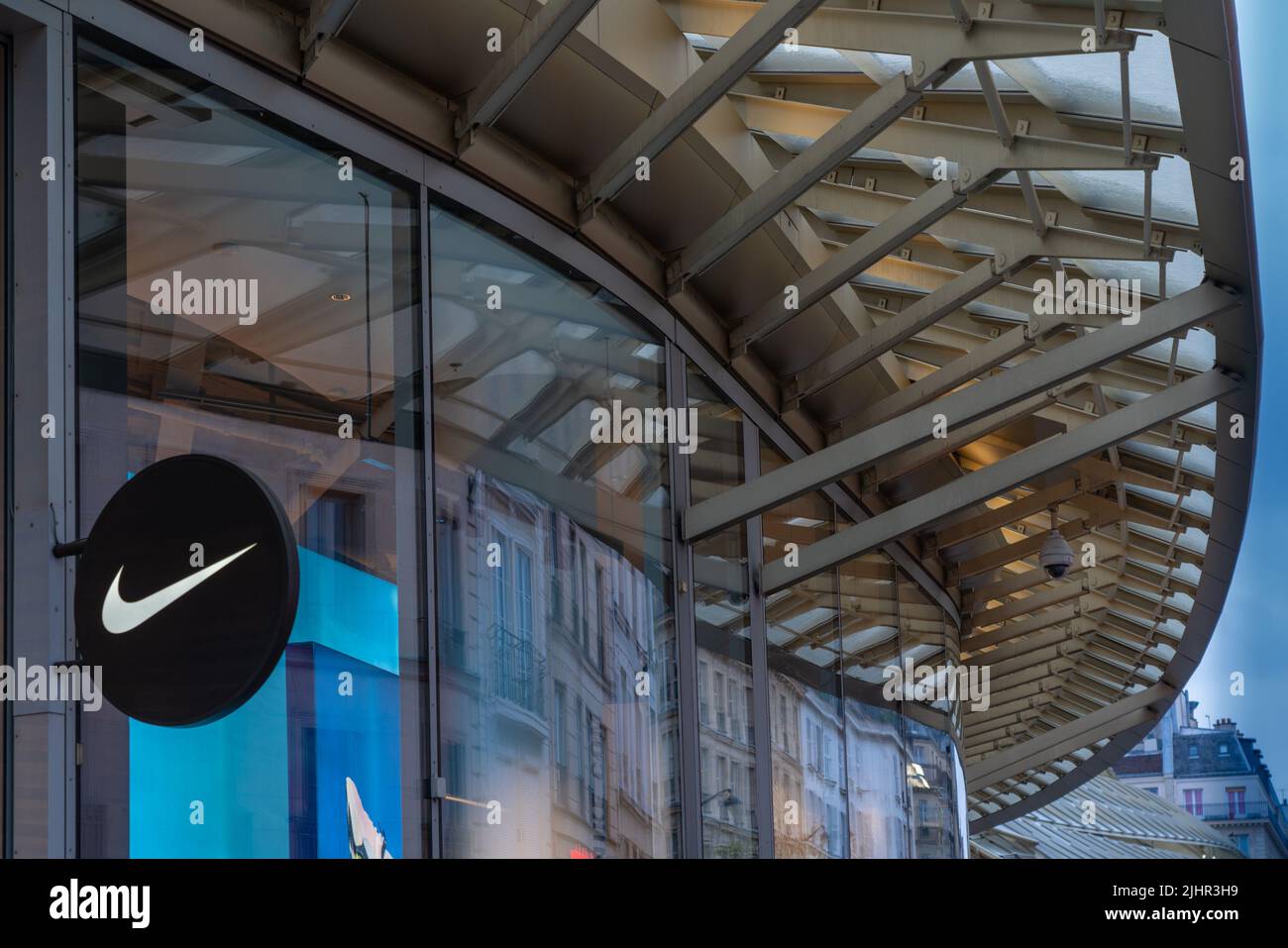 Logo de nike hi-res stock photography and images - Alamy