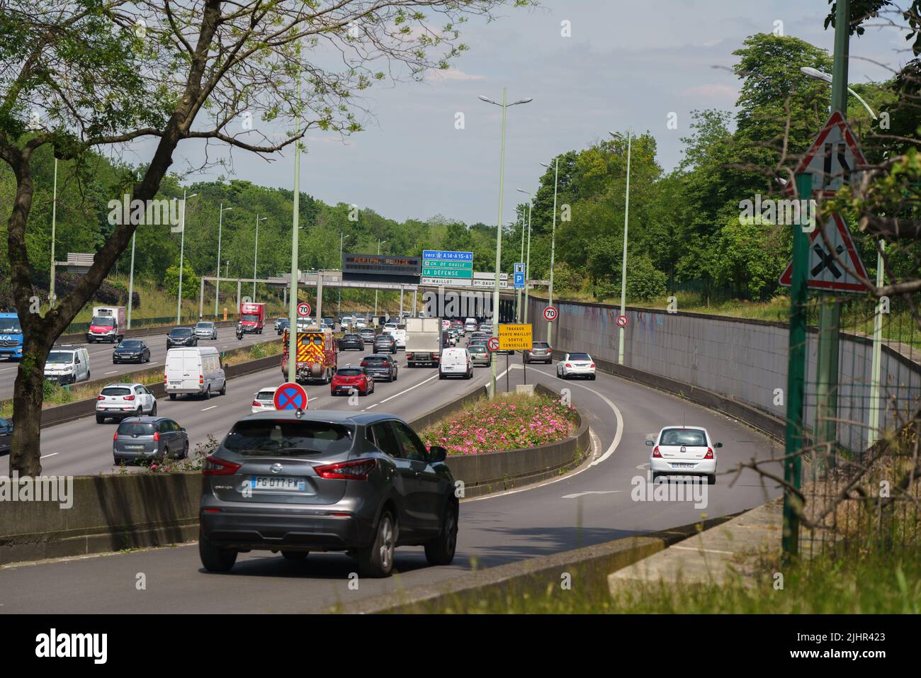 Paris ring road hi-res stock photography and images - Alamy