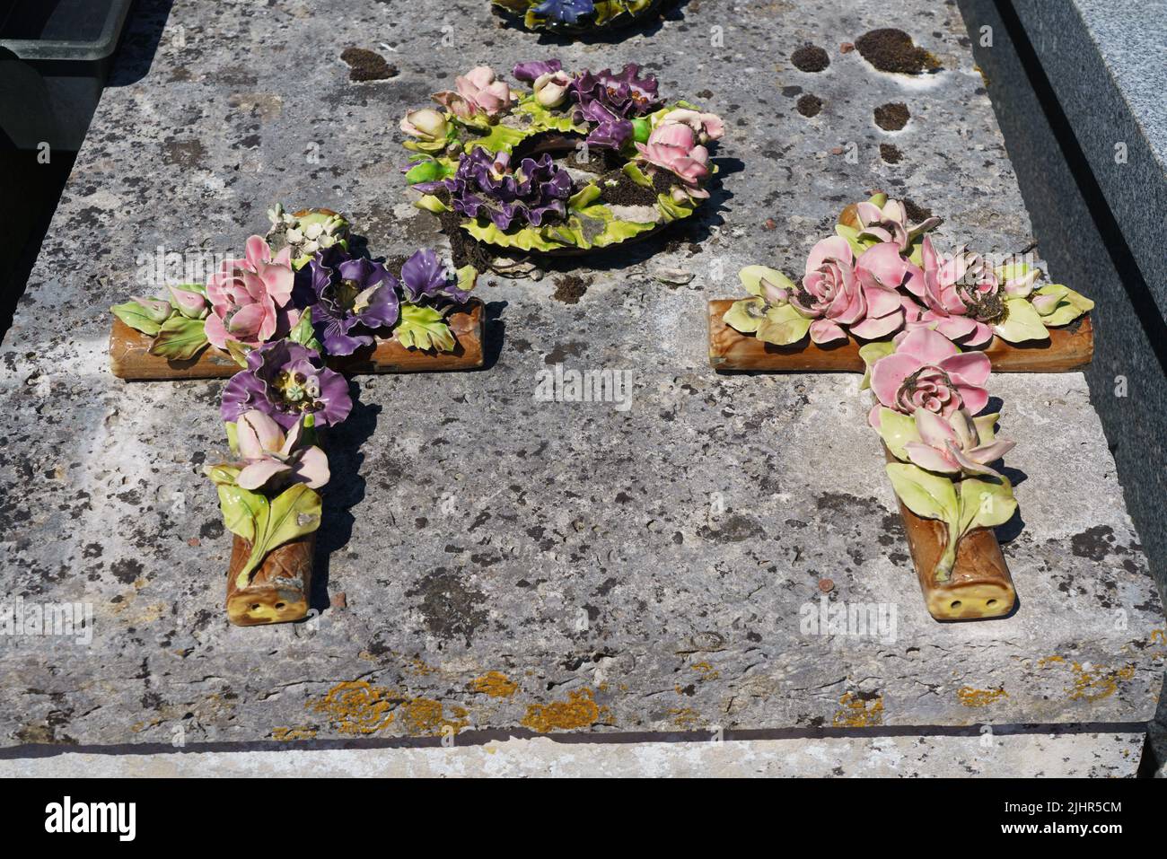 France, Region Ile de France, Yvelines, Montfort l'Amaury, cemetery ...