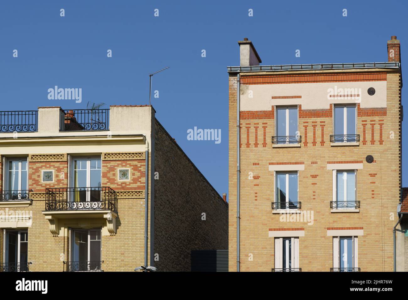 France, Region Grand Est, Marne, Reims, rue de Mars, building facades ...