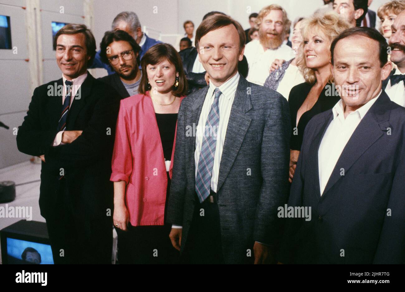 Antoine Waechter on the set of the political TV show "L'heure de vérité ...