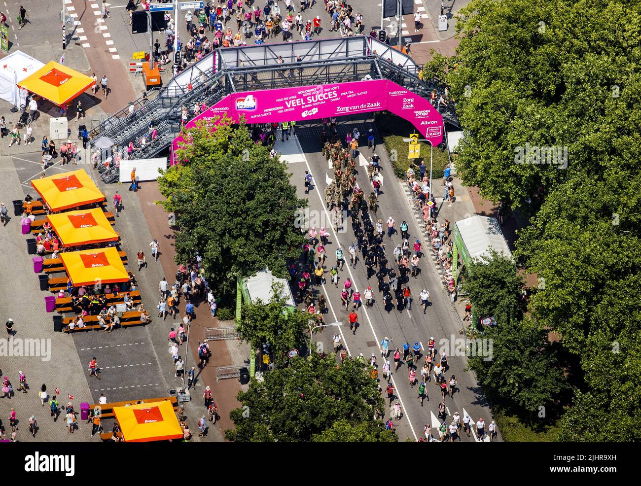 NIJMEGEN - Netherlands, 2022-07-20 13:54:53 NIJMEGEN - Hikers seen from ...