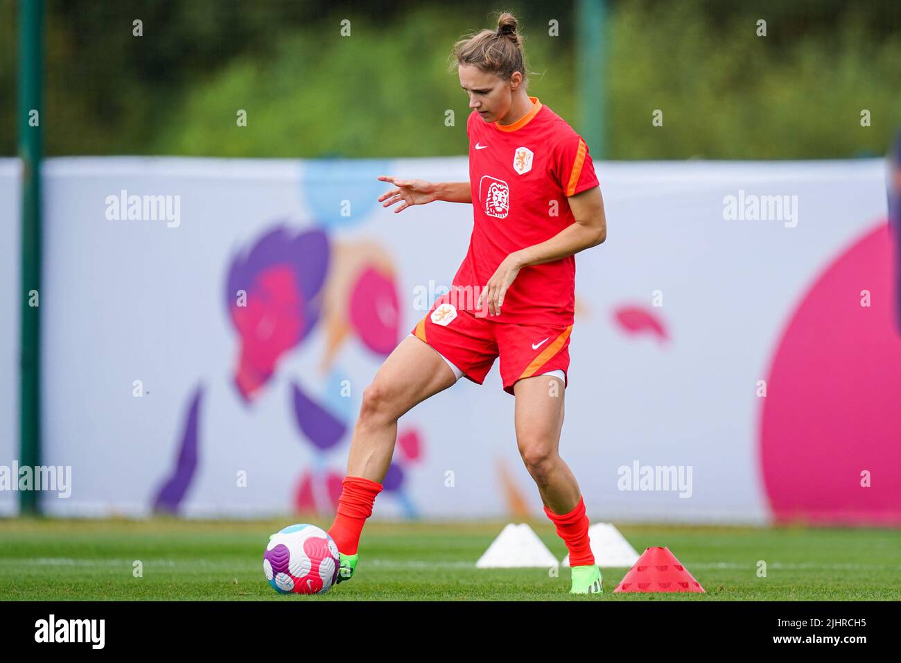 STOCKPORT, UNITED KINGDOM - JULY 20: Vivianne Miedema of the ...