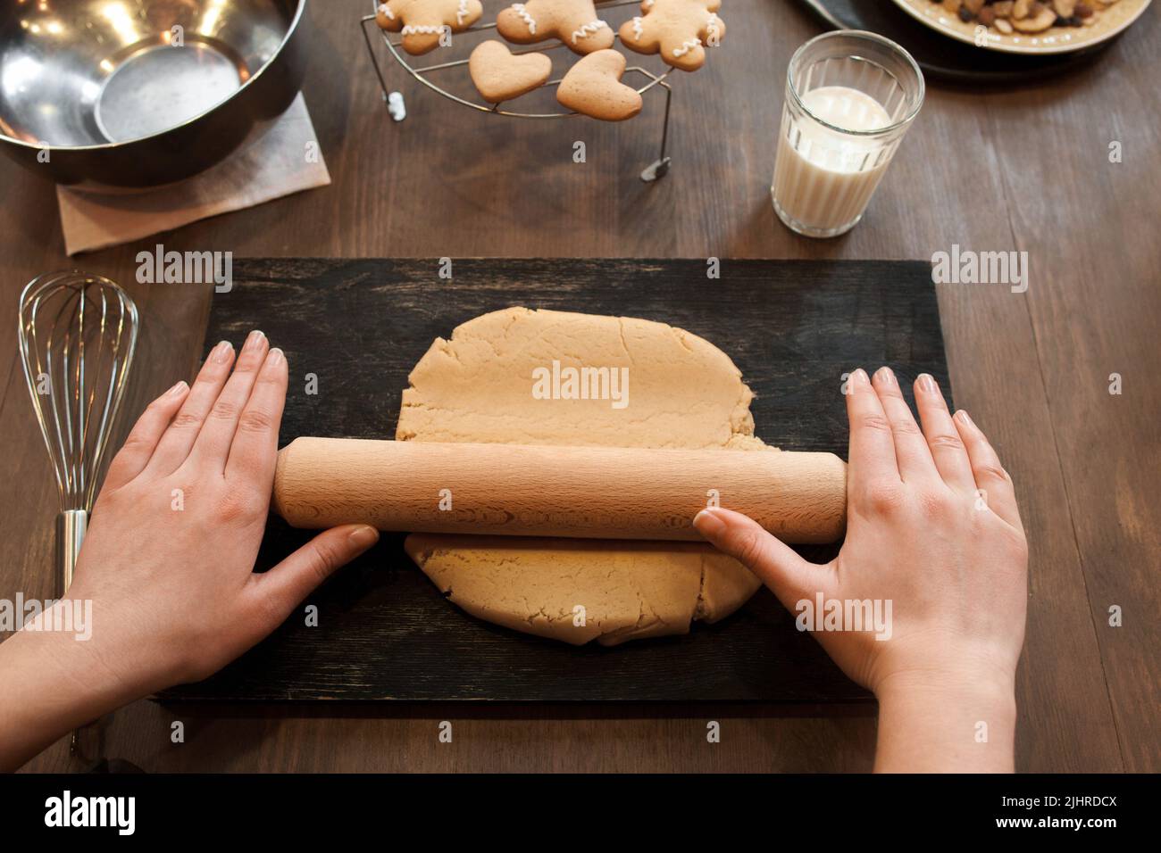 Rolling out pie dough hi-res stock photography and images - Alamy