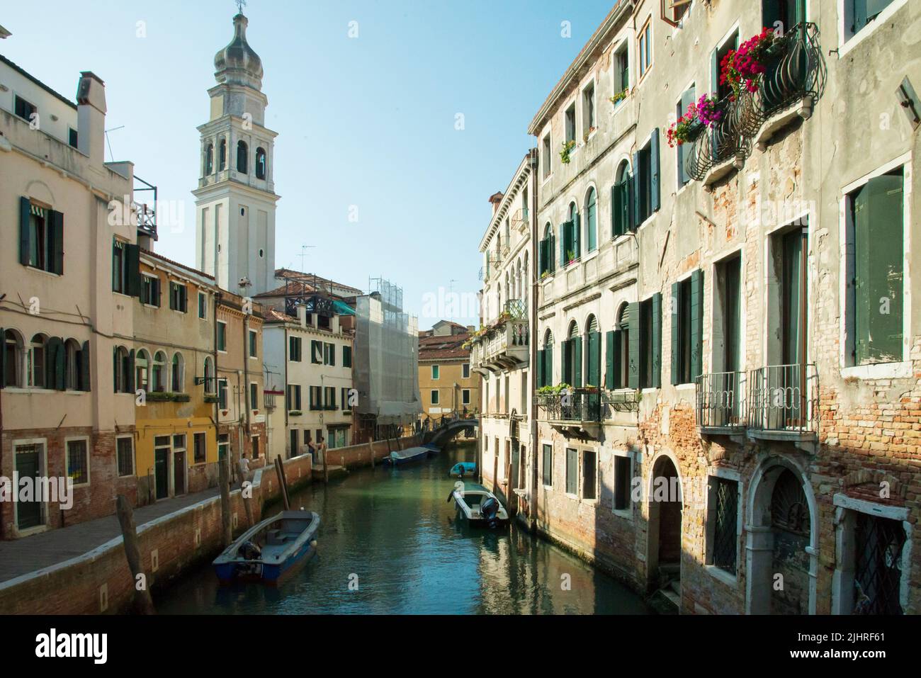 the Bridges and the Canals of Venice are the elements that characterize ...