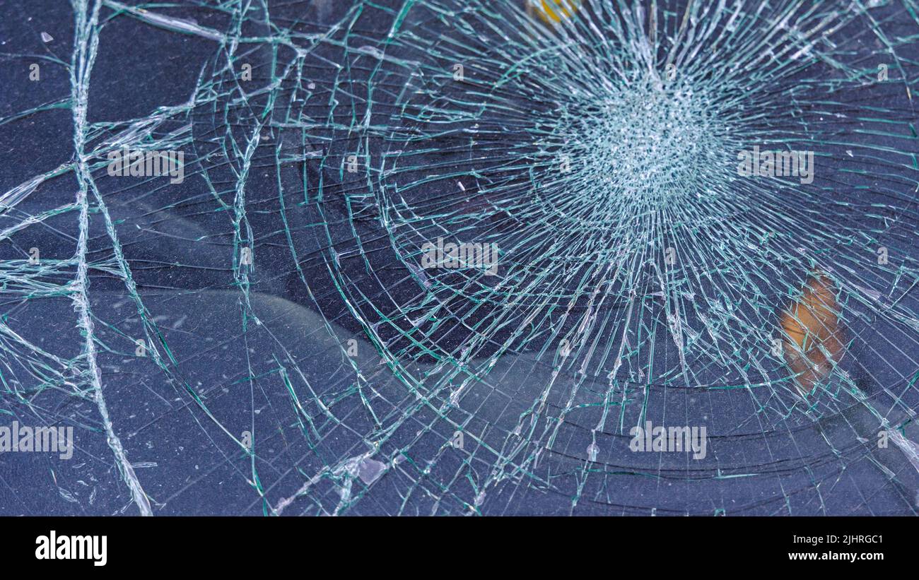 Broken Windscreen Cracked Glass Windshield Total Damage Stock Photo - Alamy