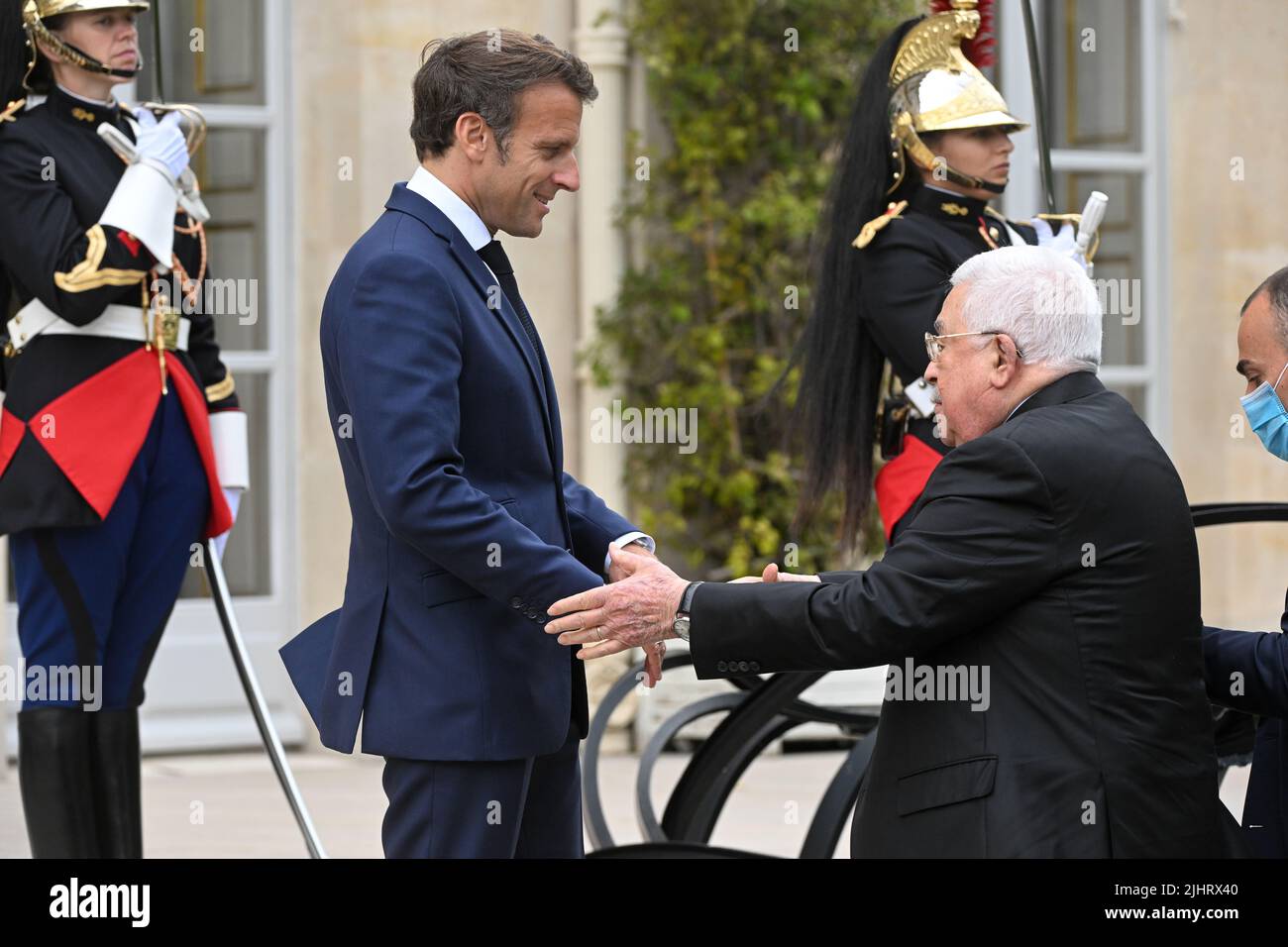 Working lunch at the Elysee, Emmanuel Macron receives Mr. Mahmoud ABBAS ...