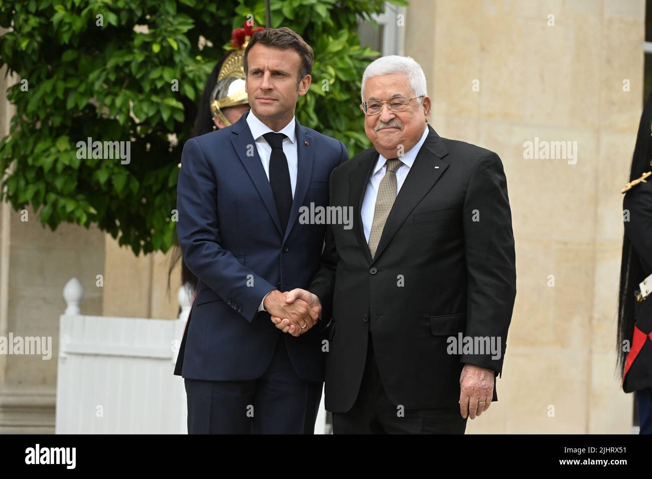 Working lunch at the Elysee, Emmanuel Macron receives Mr. Mahmoud ABBAS ...