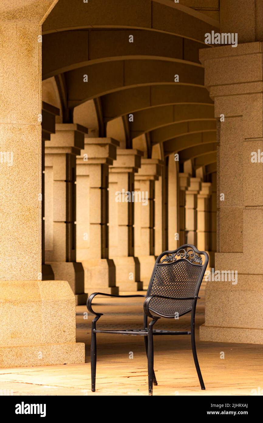 Arch wall old building hi-res stock photography and images - Alamy