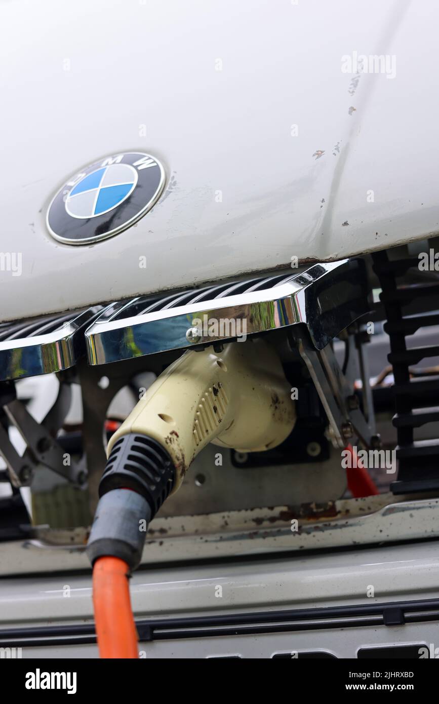 Electric vehicle conversion hi-res stock photography and images - Alamy
