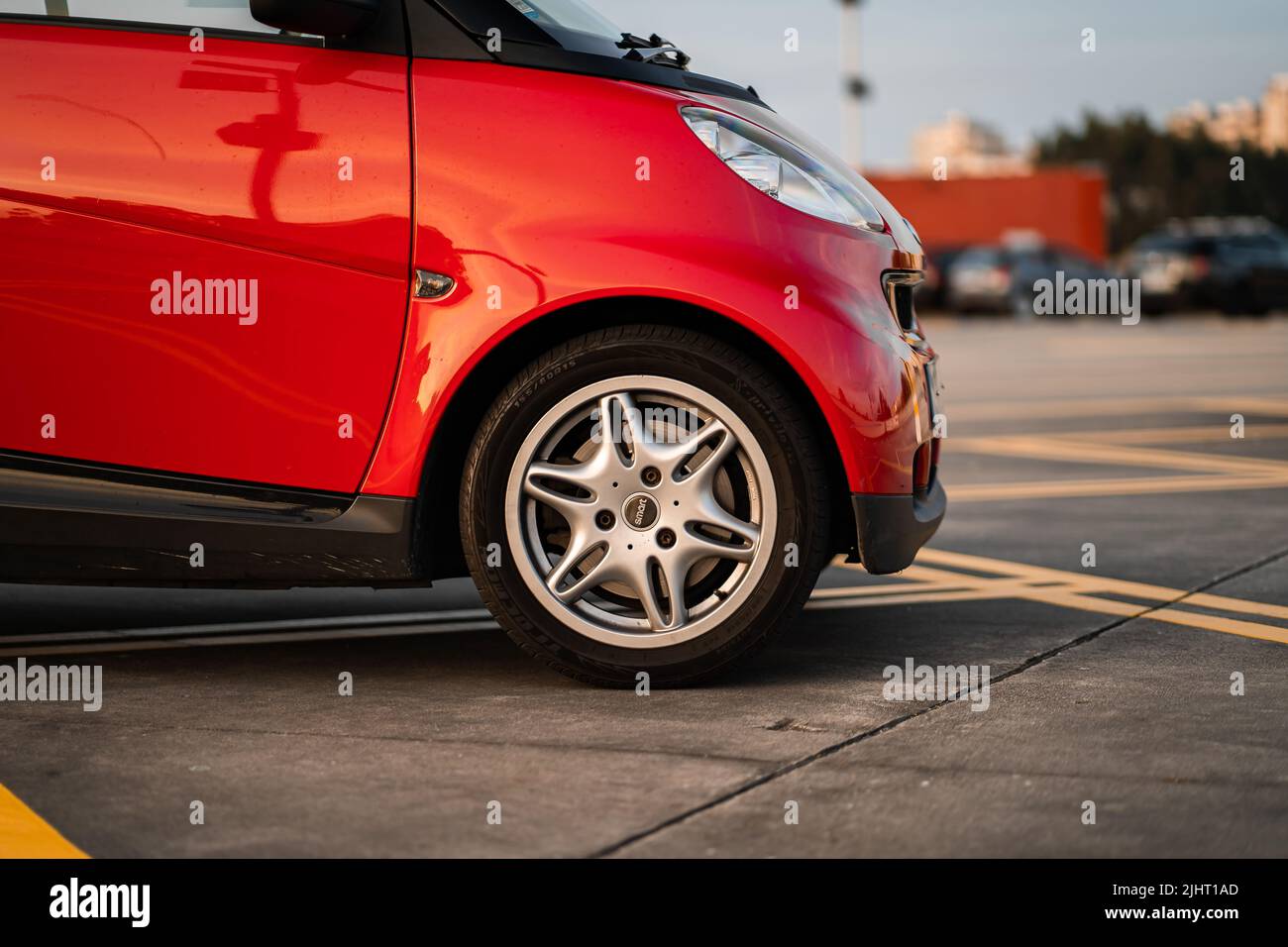 Smart car cars fortwo hi-res stock photography and images - Alamy