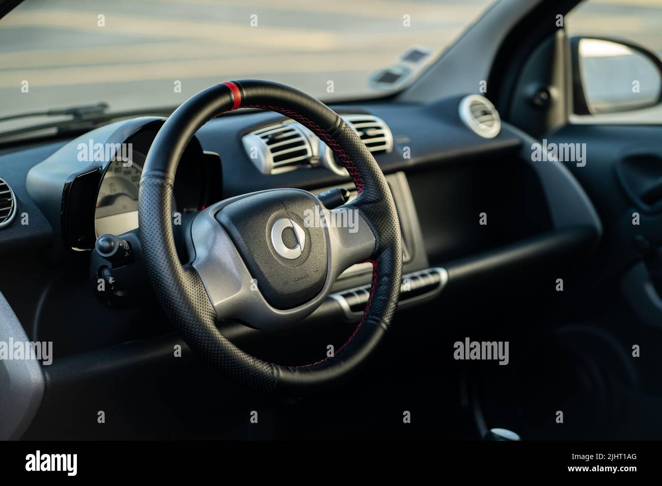 The driving wheel inside a Smart fortwo car Stock Photo - Alamy