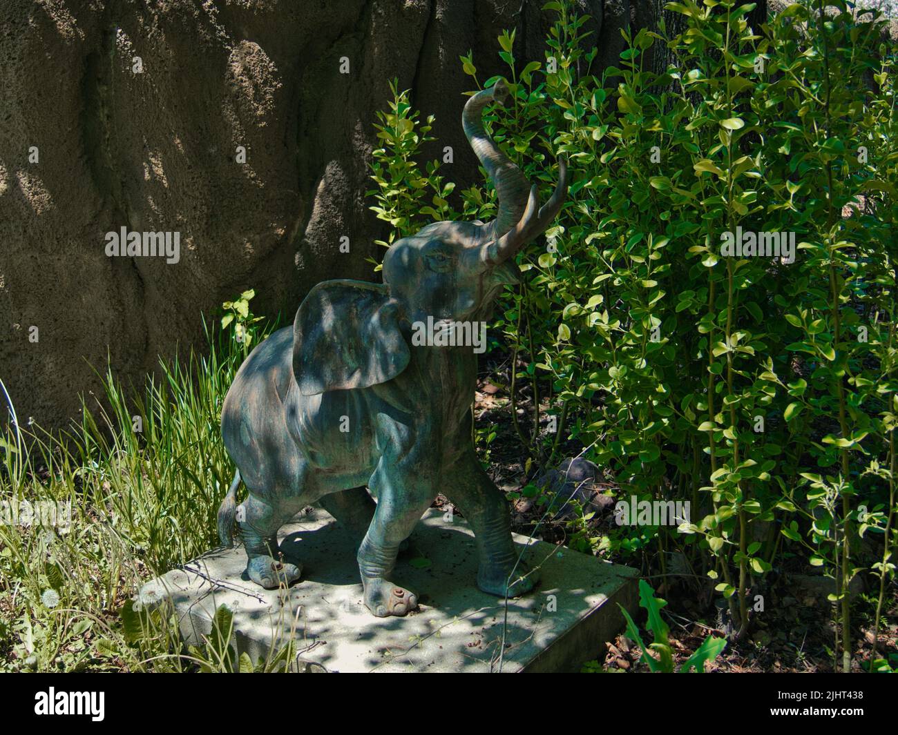 An Elephant statue at Topeka Zoo Conservation Center in Kansas KS Stock ...