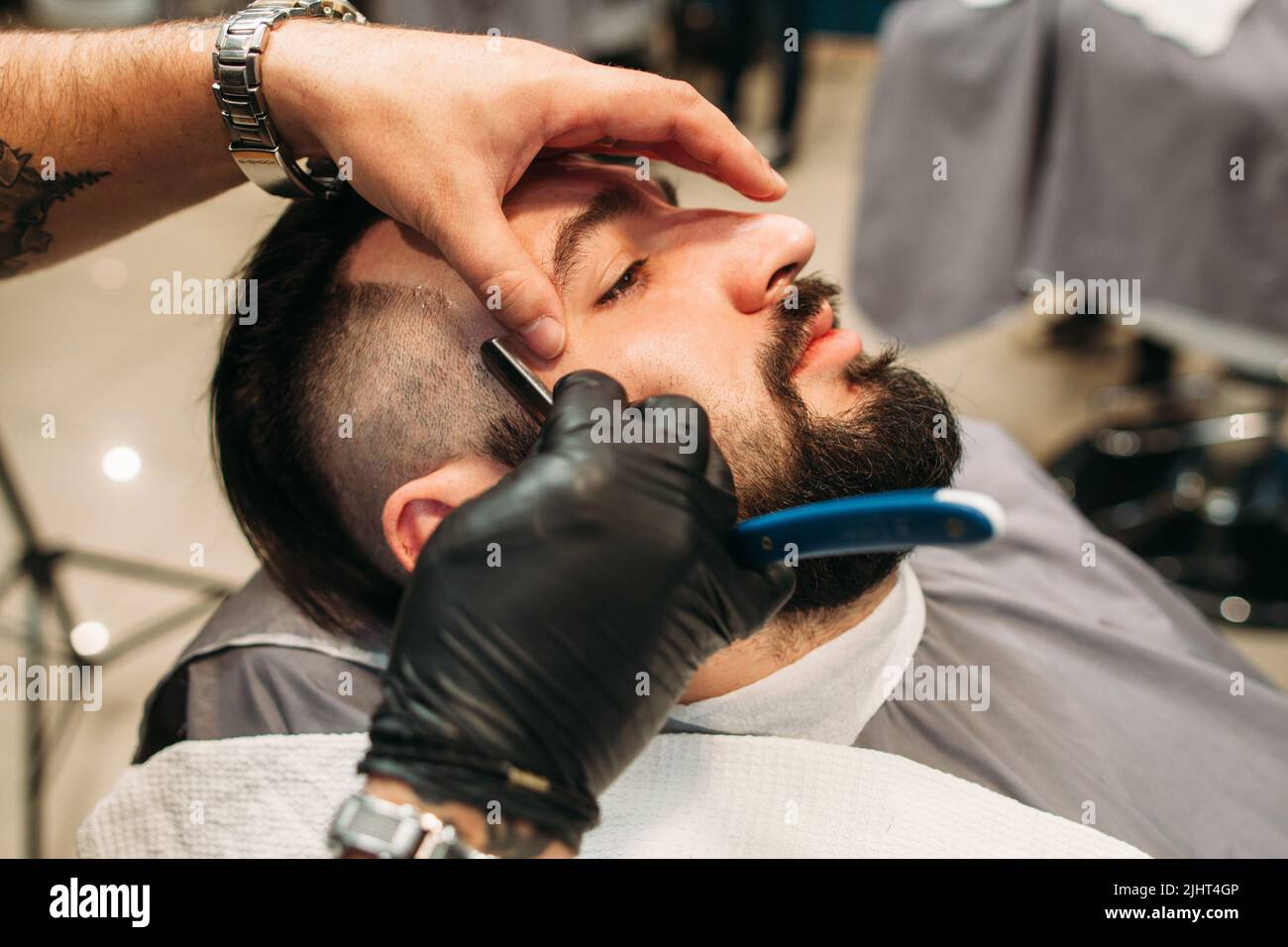 Shaving making hi-res stock photography and images - Alamy