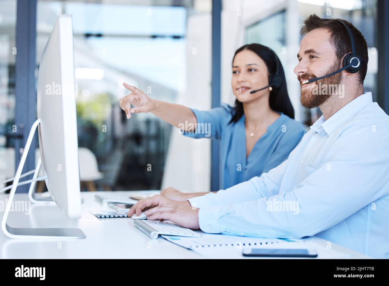 Instead the man in the centre hi-res stock photography and images - Alamy