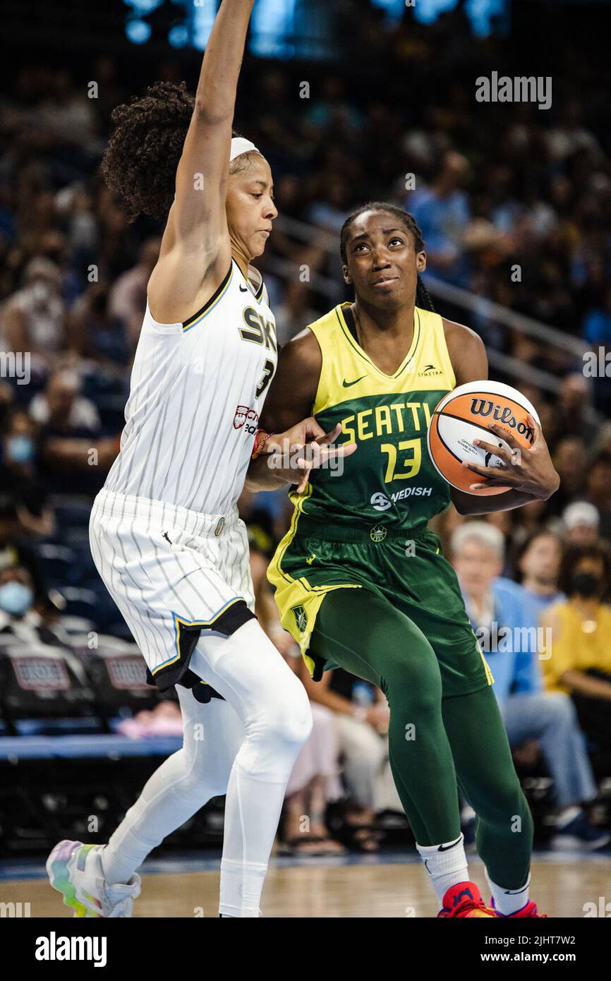 Wnba seattle storm hi-res stock photography and images - Alamy
