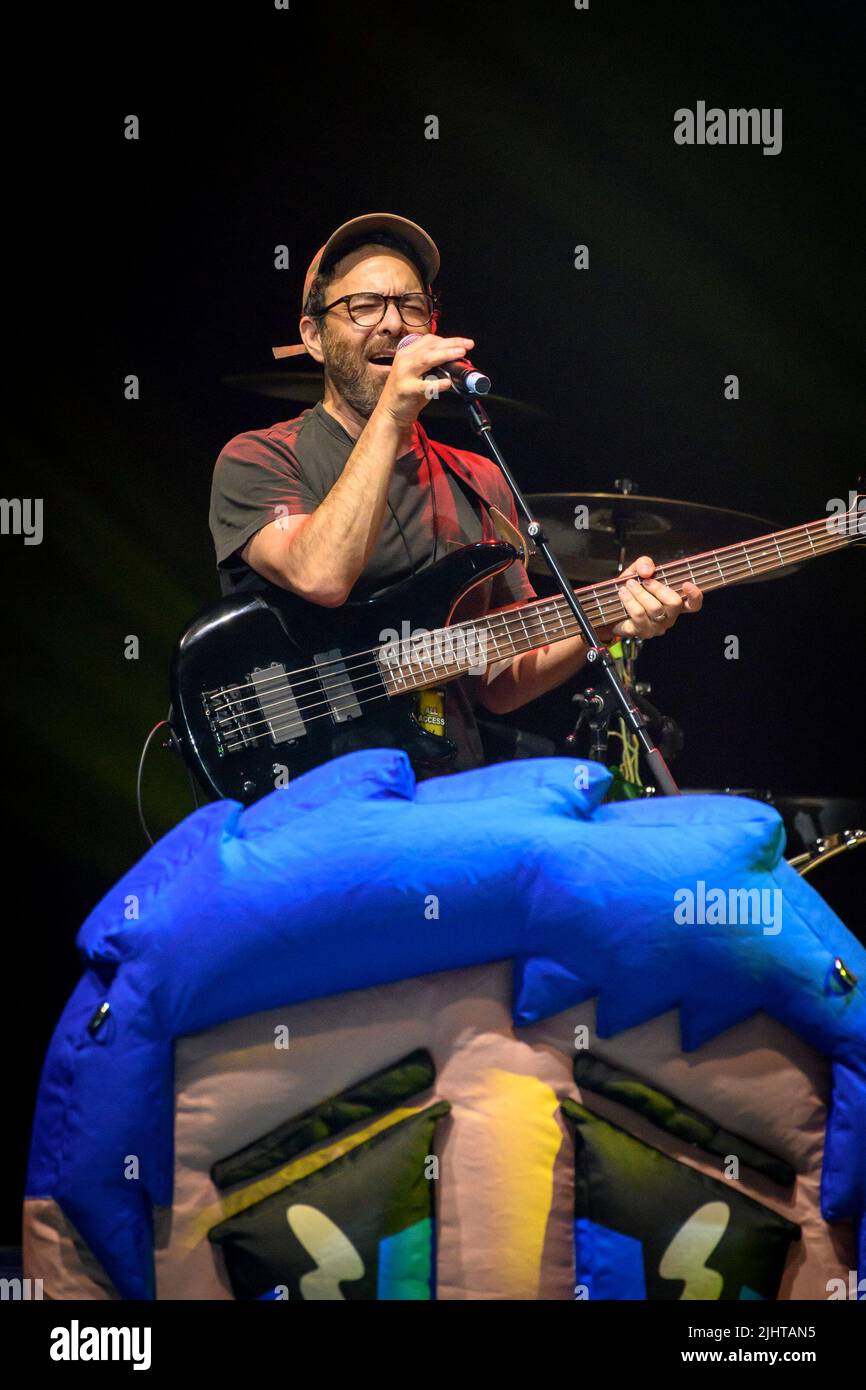 Jay Levine of Canadian pop music duo Prozzak, also known as Simon and ...