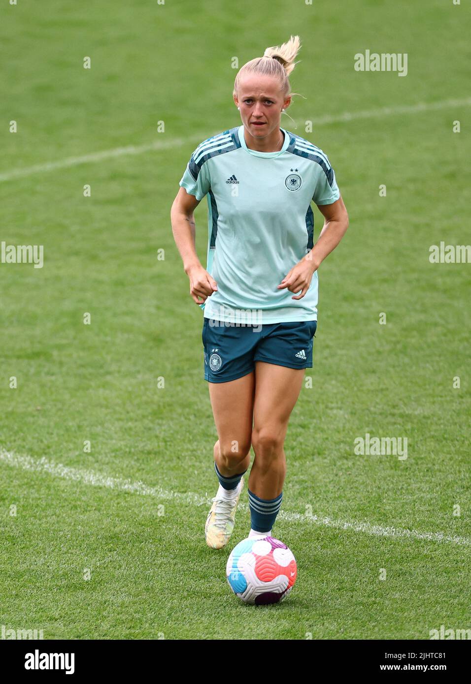 Women's euro 2022 germany hi-res stock photography and images - Alamy
