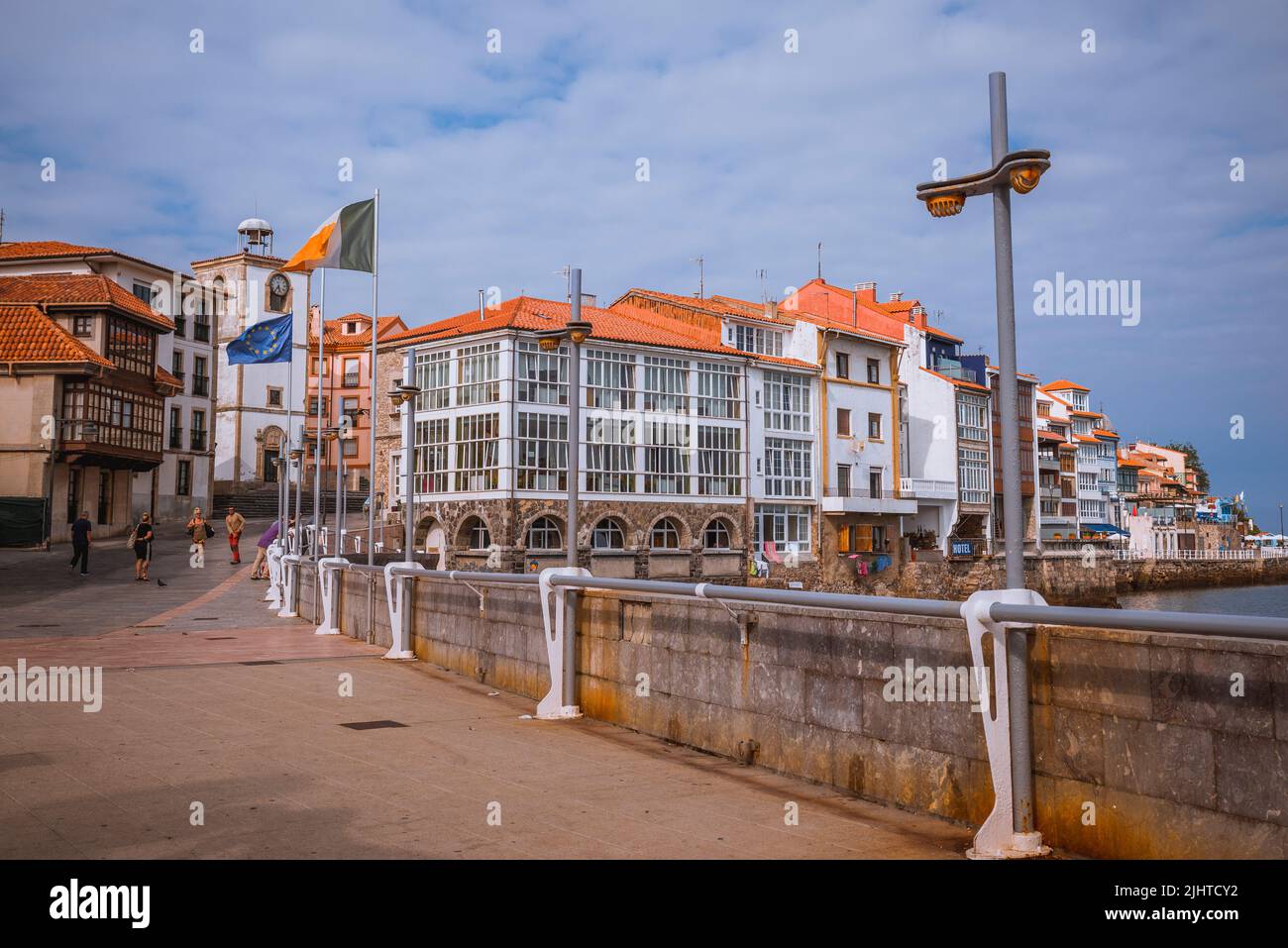 Playa de luanco hi-res stock photography and images - Alamy