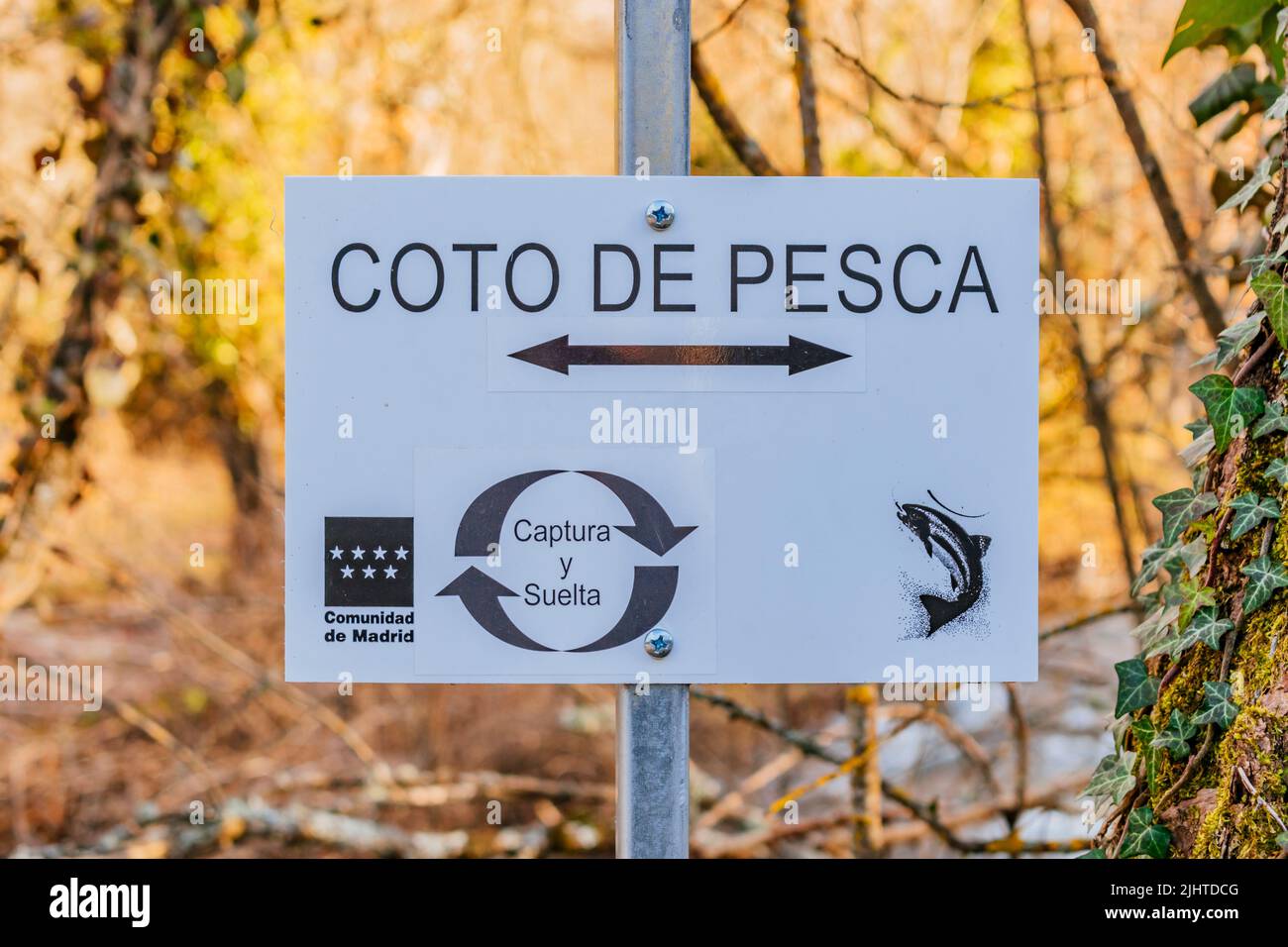Reserve sign hi-res stock photography and images - Alamy