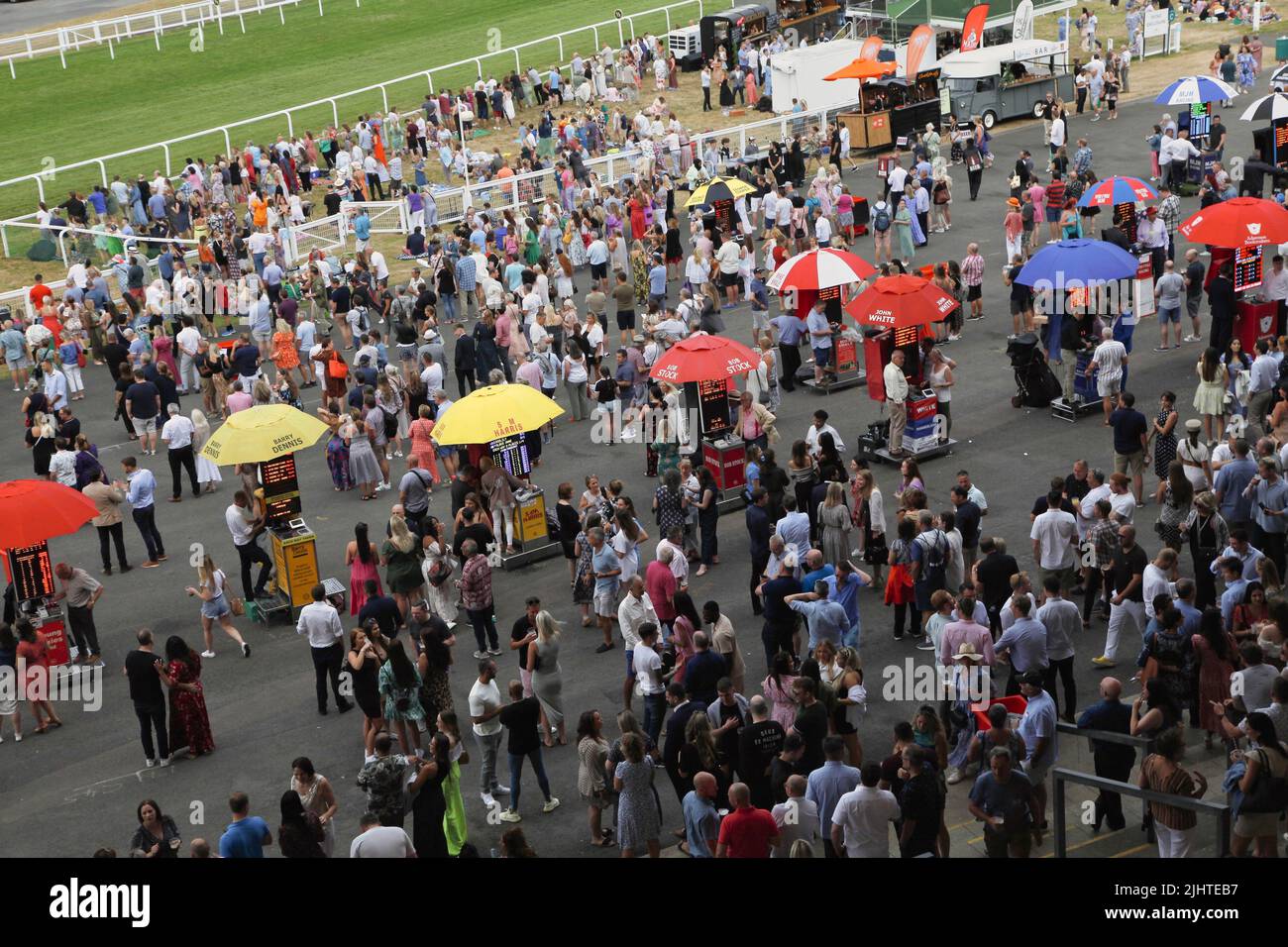Paloma racing evening hi-res stock photography and images - Alamy