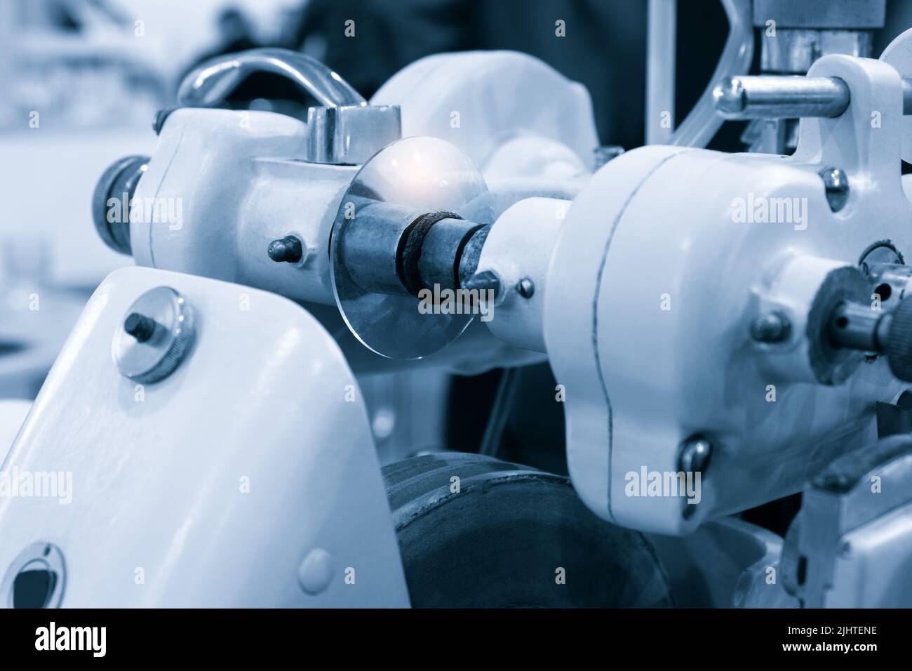 Lens manufacturing in modern laboratory Stock Photo - Alamy