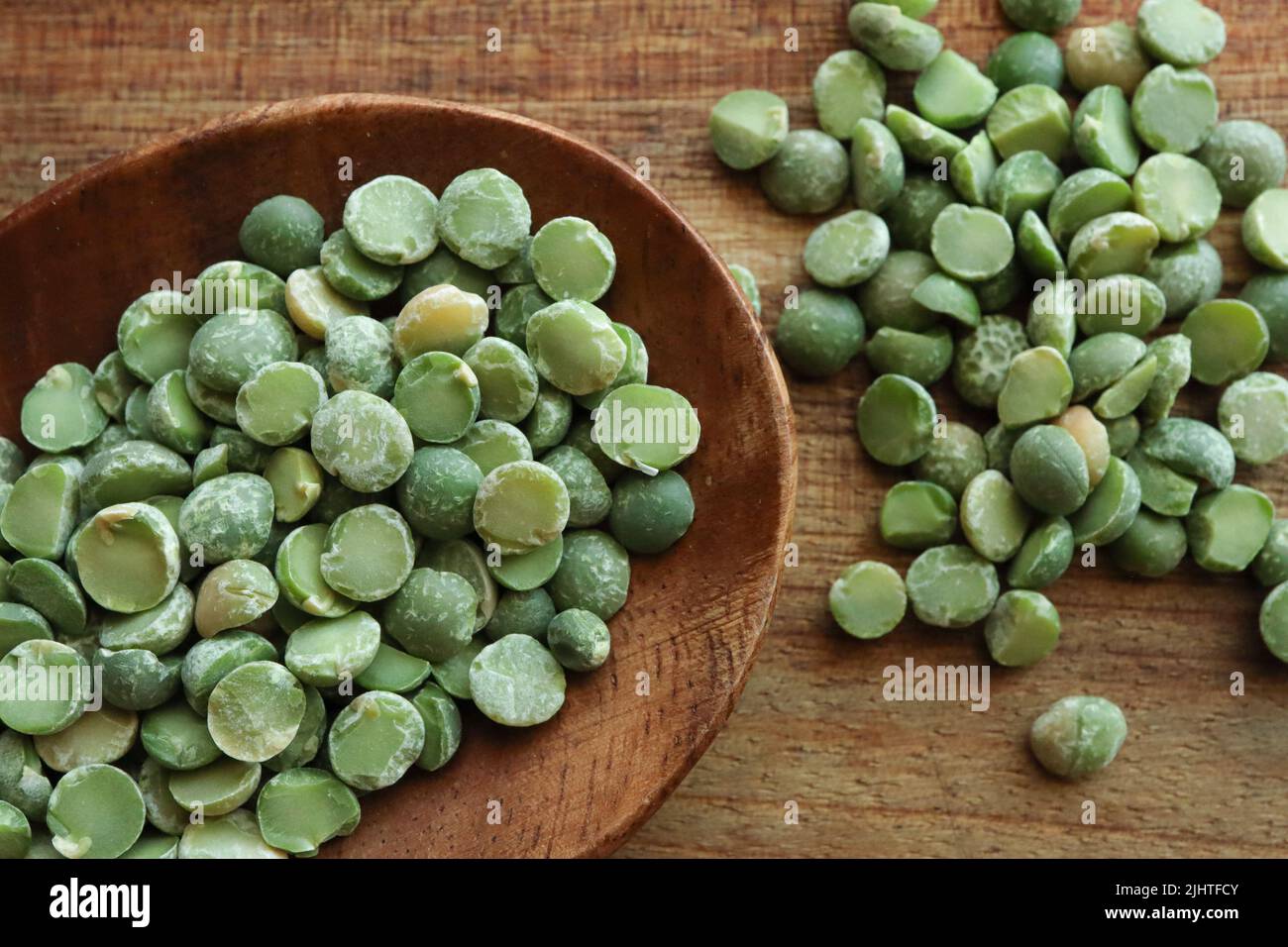 Green split peas Stock Photo - Alamy