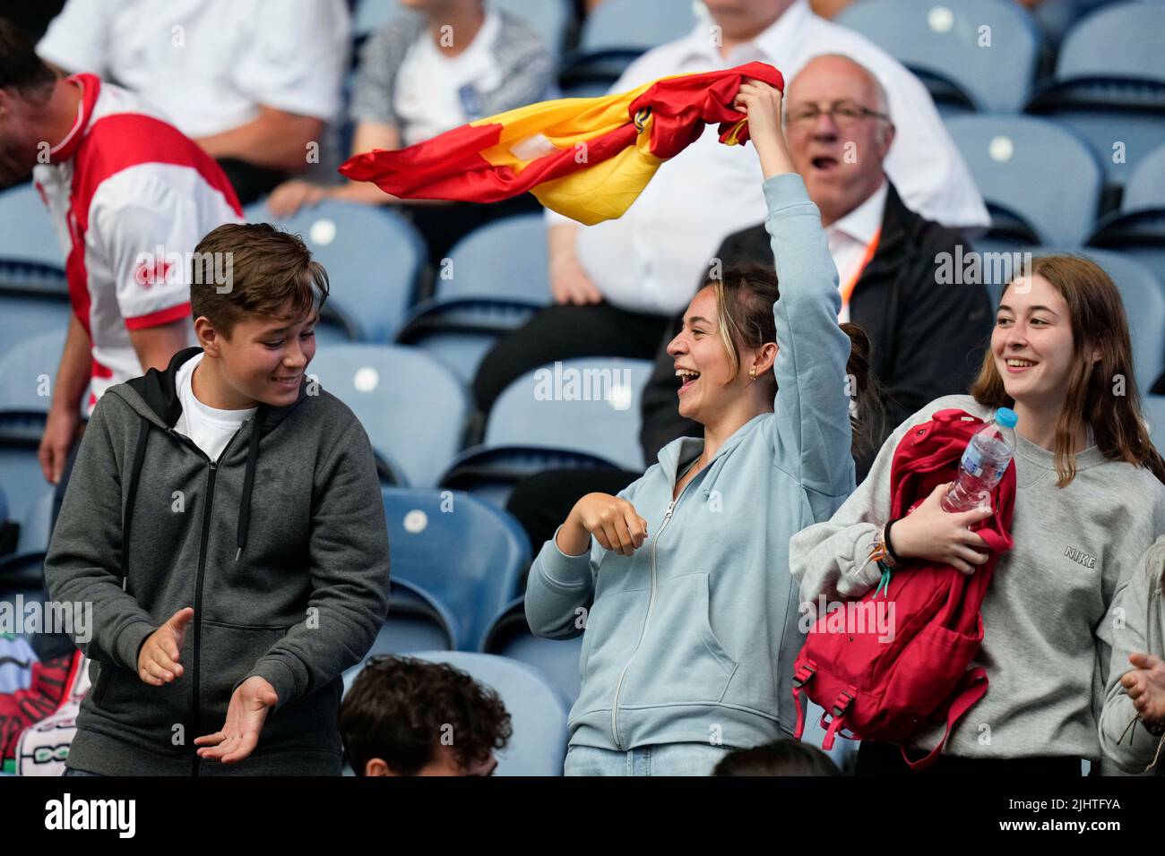 Rayo vallecano fans hi-res stock photography and images - Alamy