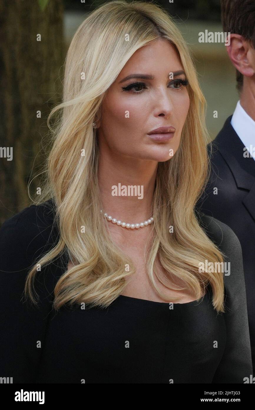 Ivana trump funeral service hi-res stock photography and images - Alamy