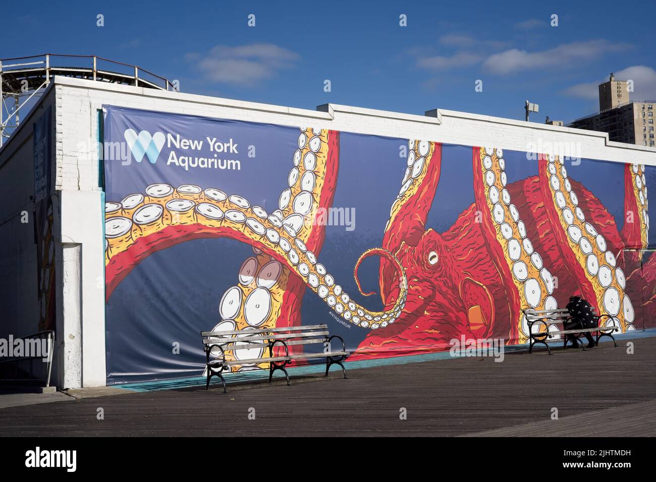 Brooklyn, NY, USA - July 20, 2022: The New York Aquarium welcome banner ...