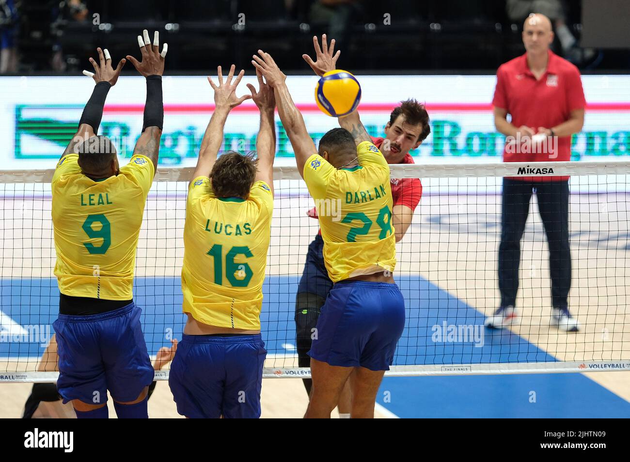 Spike of Aaron Russel (USA) during the Volleyball Intenationals ...
