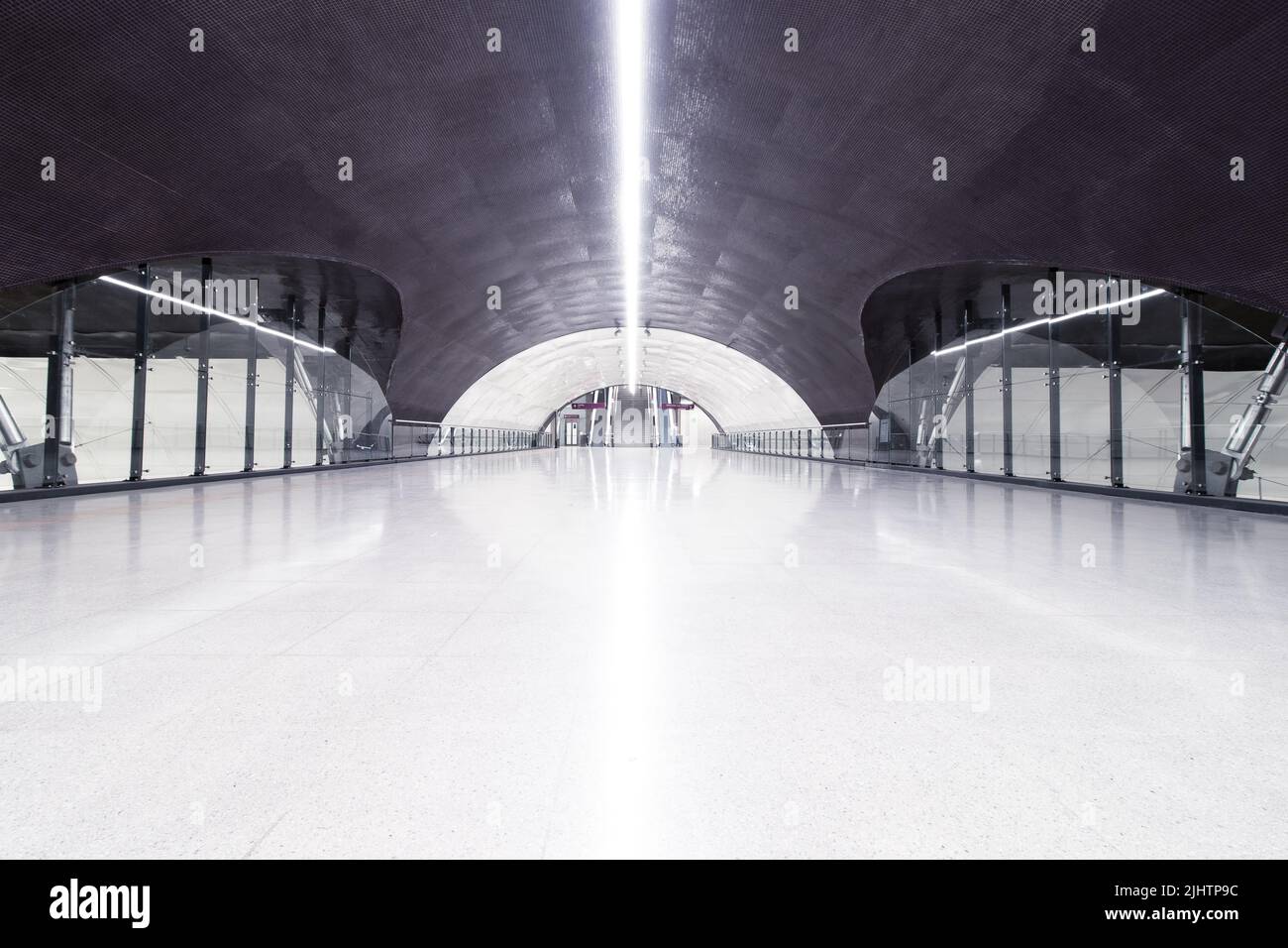 Ines de Suarez Station, Santiago Metro Stock Photo - Alamy
