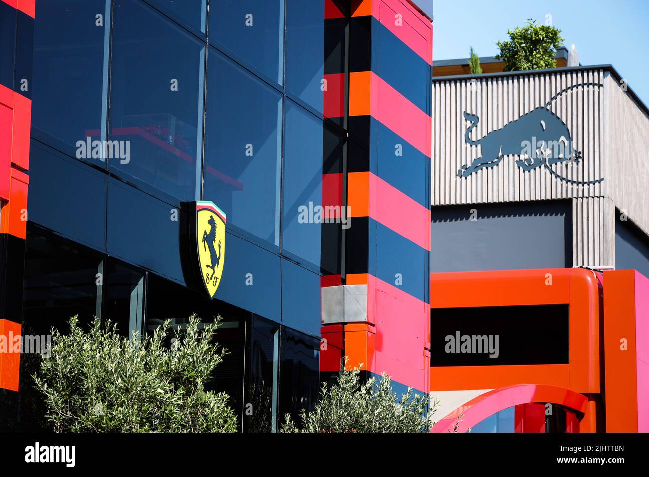 Red Bull Racing, Scuderia Ferrari, ambiance motorhome during the ...