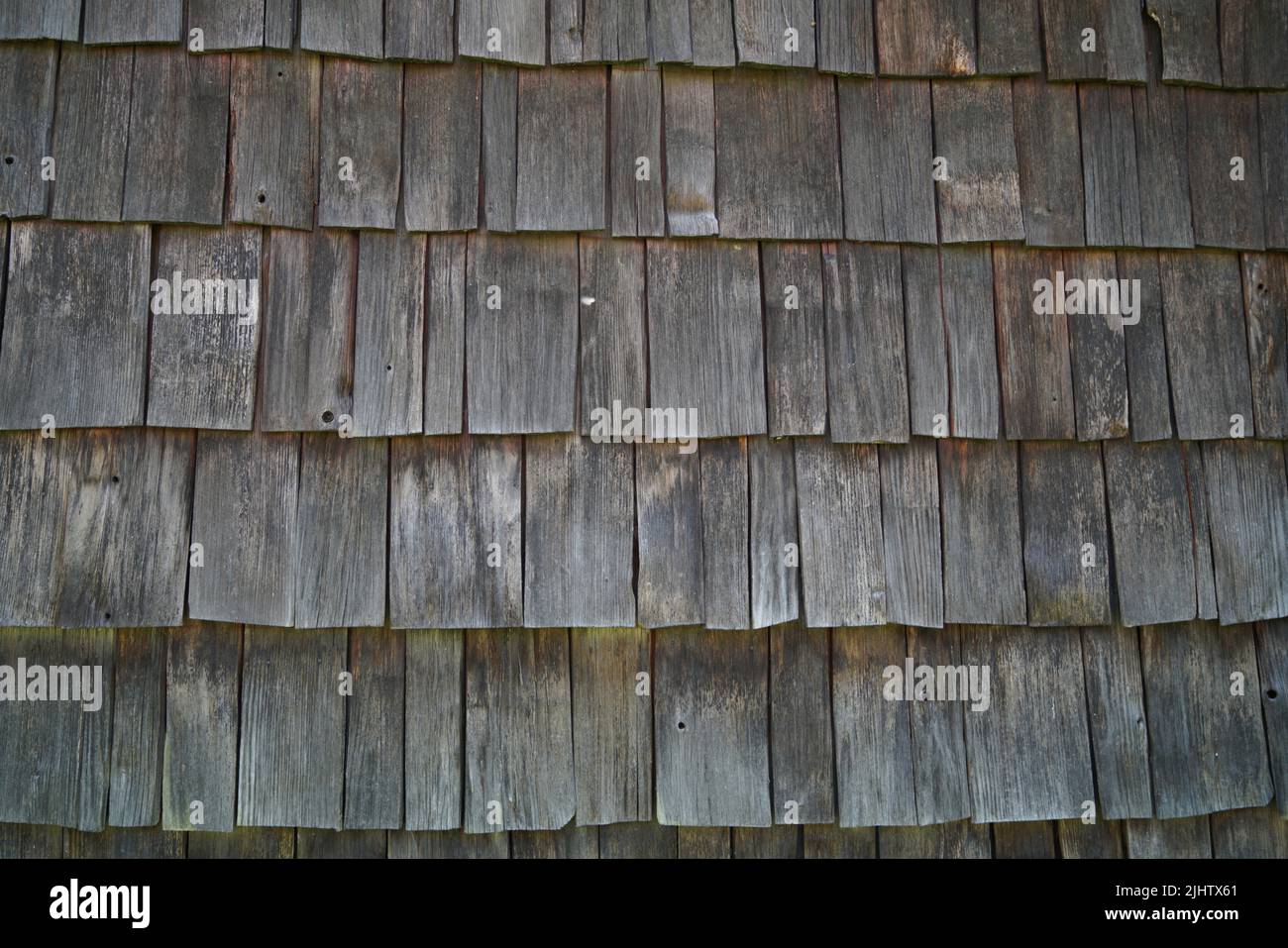 An old roof texture with broken tiles Stock Photo - Alamy