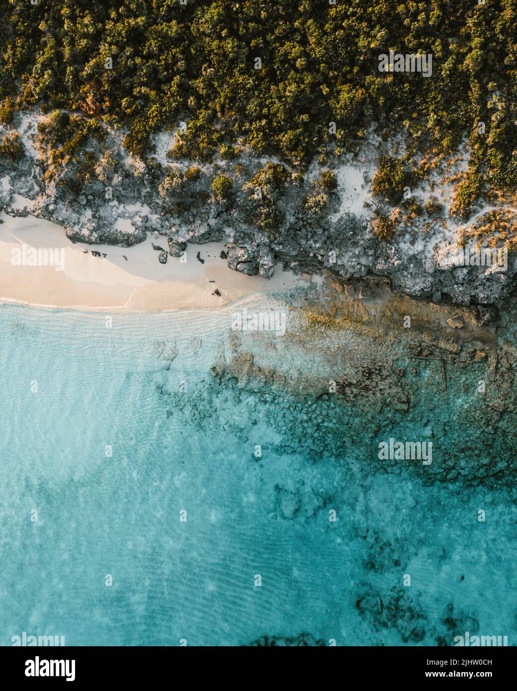 Bahamian coastline hi-res stock photography and images - Alamy