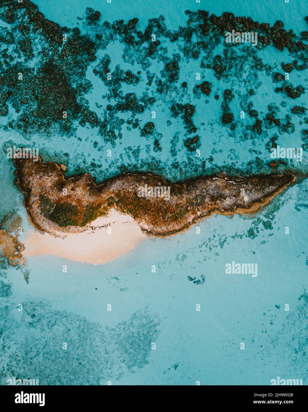 Secluded island with its own beach in the Bahamas Chain Stock Photo - Alamy