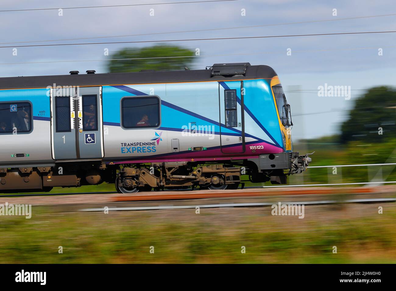 Fast moving rail class 185 hi-res stock photography and images - Alamy