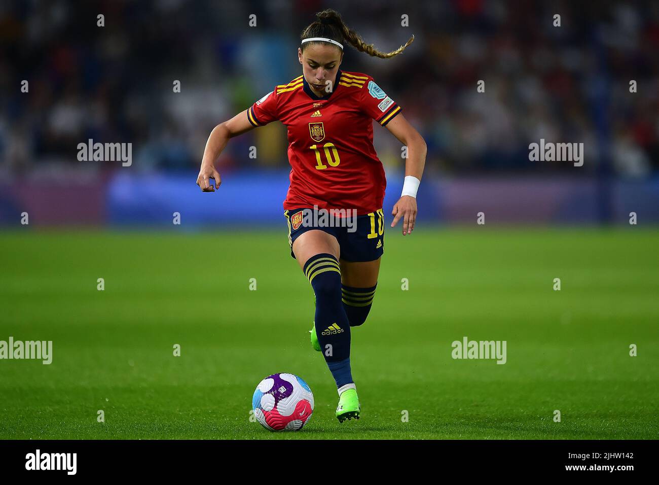 Athenea woman football hi-res stock photography and images - Alamy
