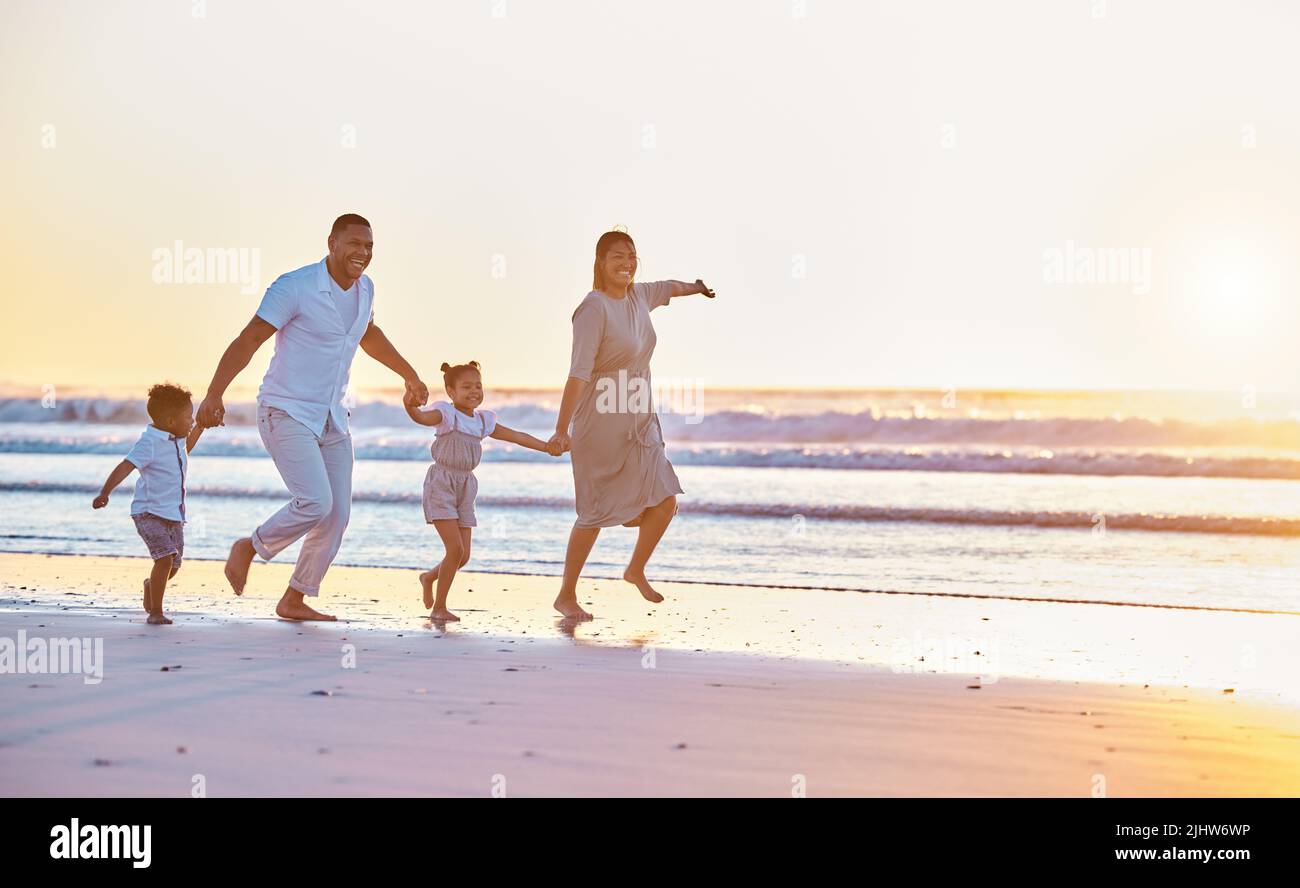 Family bonding hi-res stock photography and images - Alamy