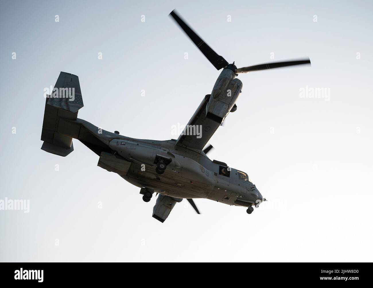 A MV-22 Osprey assigned to Marine Medium Tiltrotor Squadron (VMM) 163 ...
