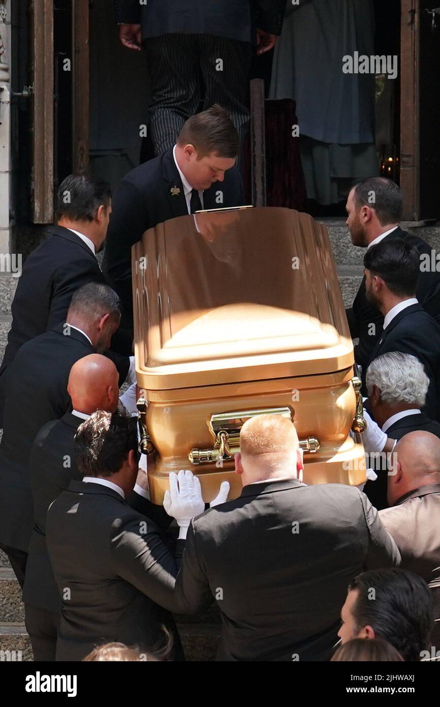 New York, NY, USA. 20th July, 2022. Gold Casket, Ivana Trump in ...