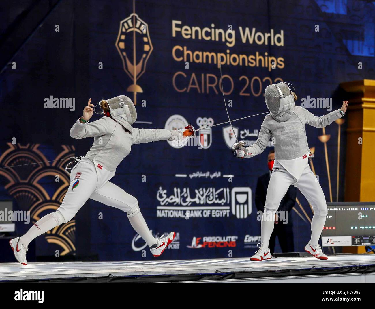 Cairo, Egypt. 20th July, 2022. Emura Misaki (R) of Japan competes ...