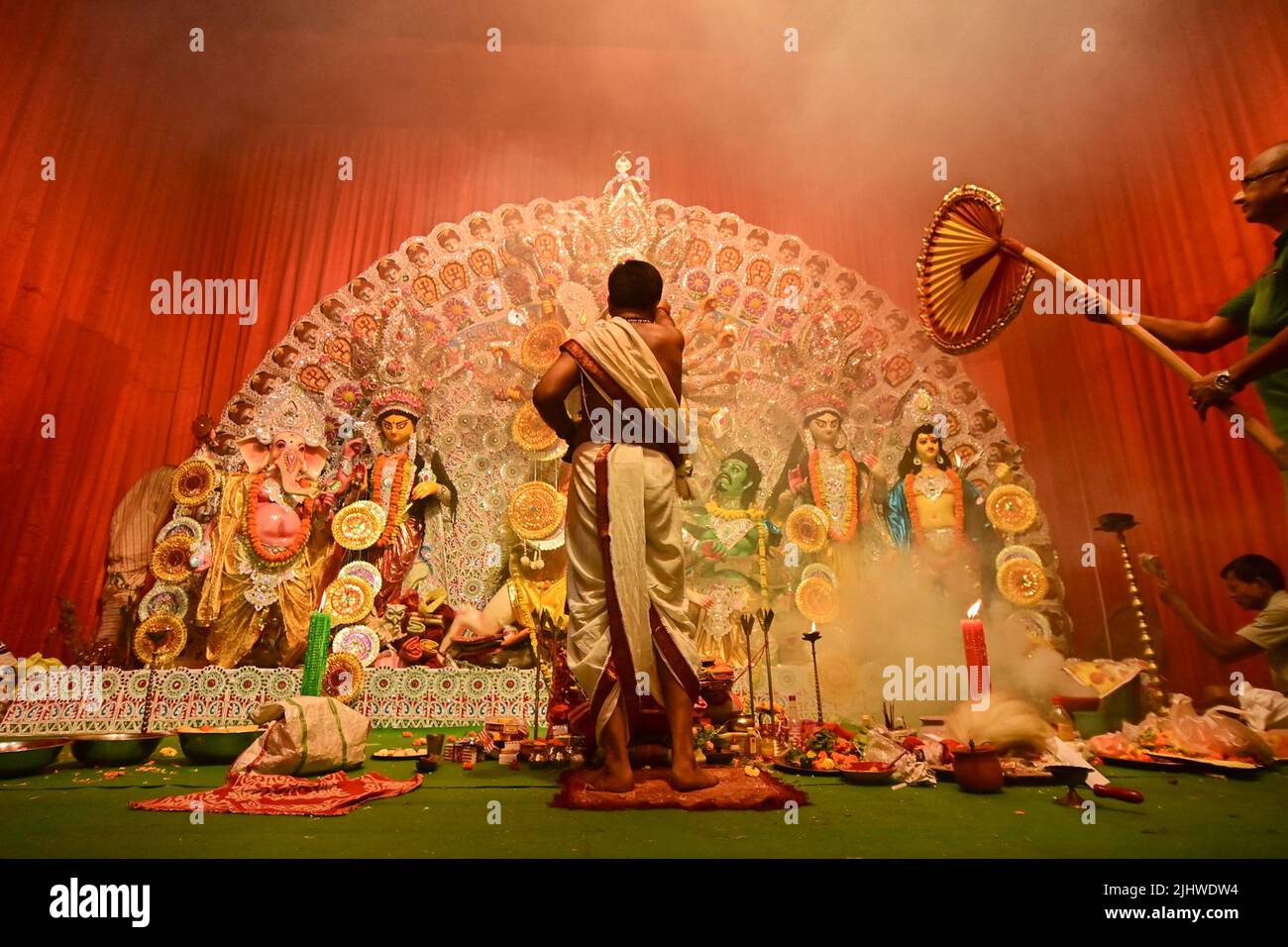 Aarati ceremony hi-res stock photography and images - Alamy