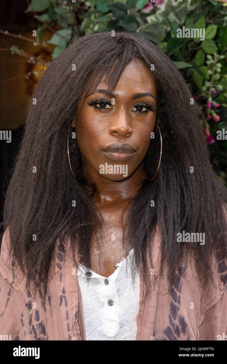 Gloria onitiri hi-res stock photography and images - Alamy